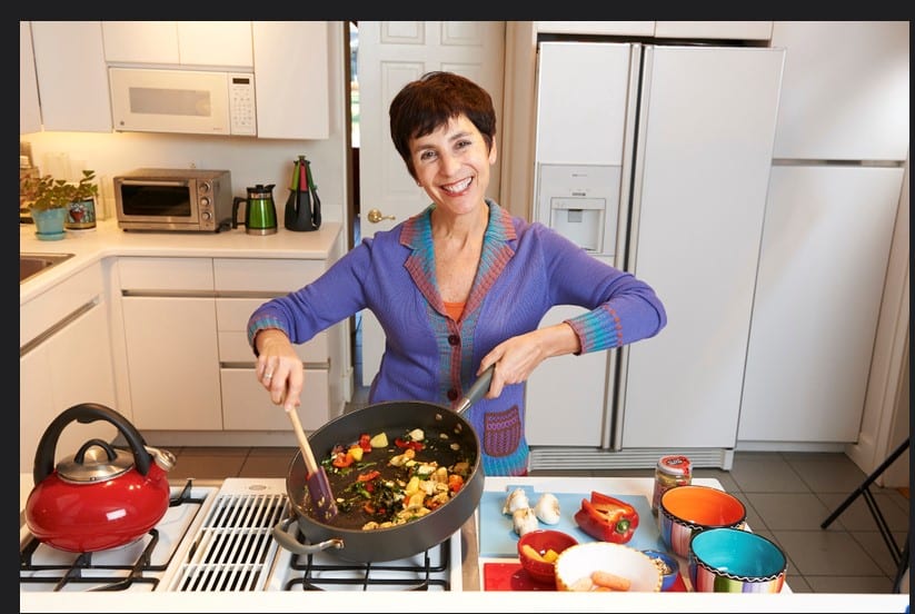 Q&A With Leslie Bonci, MPH, RDN, CSSD, LDN | Share the Pasta